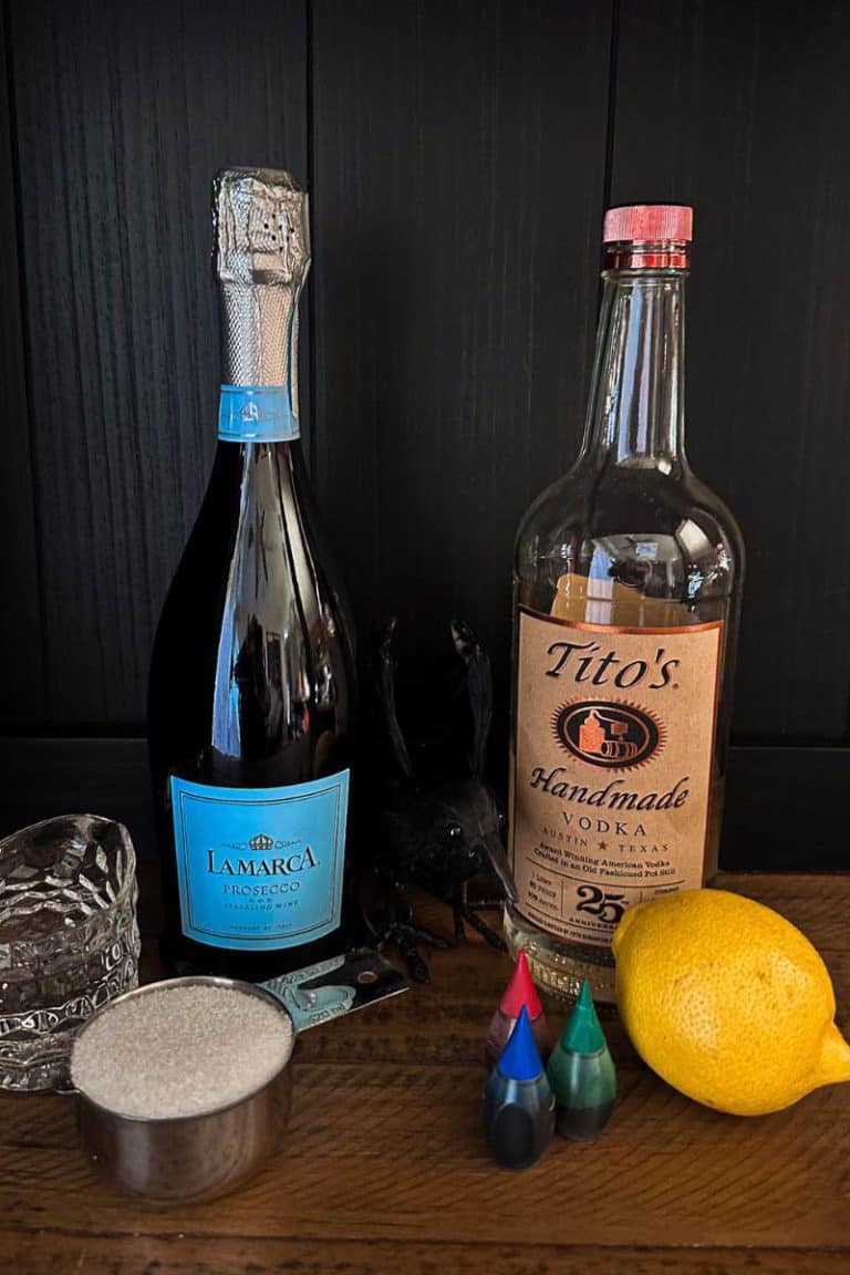 The Black Raven - A Spooky Halloween Cocktail