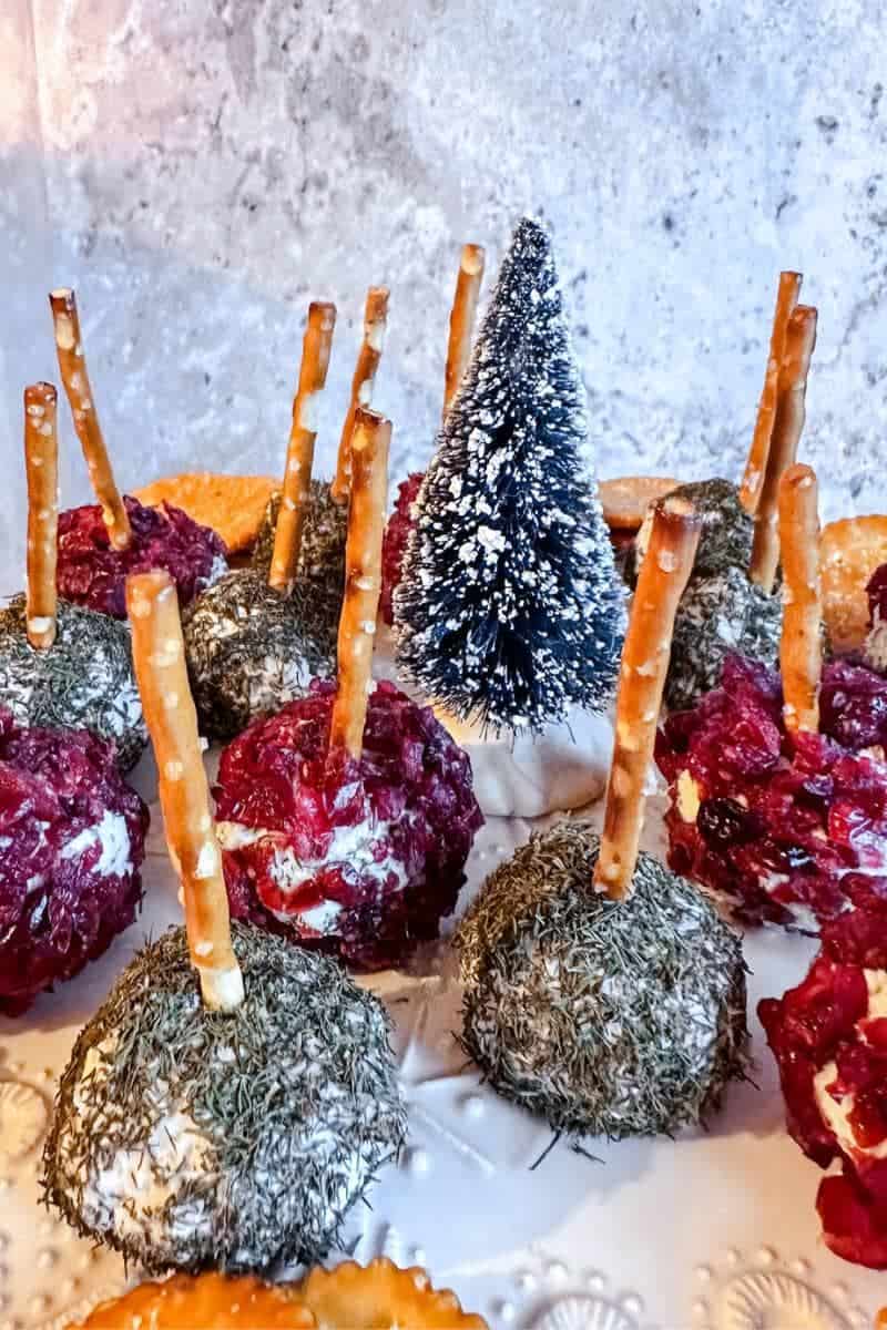 Christmas Red & Green Mini Cheeseballs